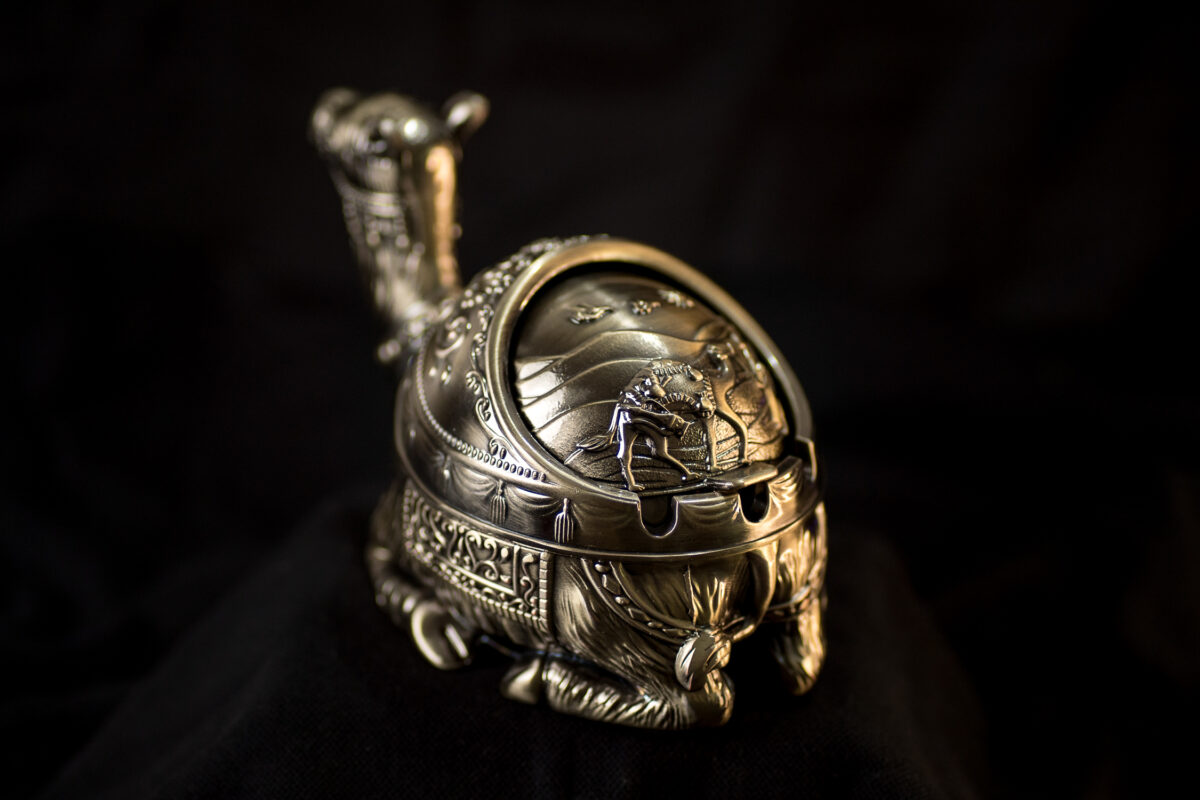 Camel Ashtray - MENZ HUB